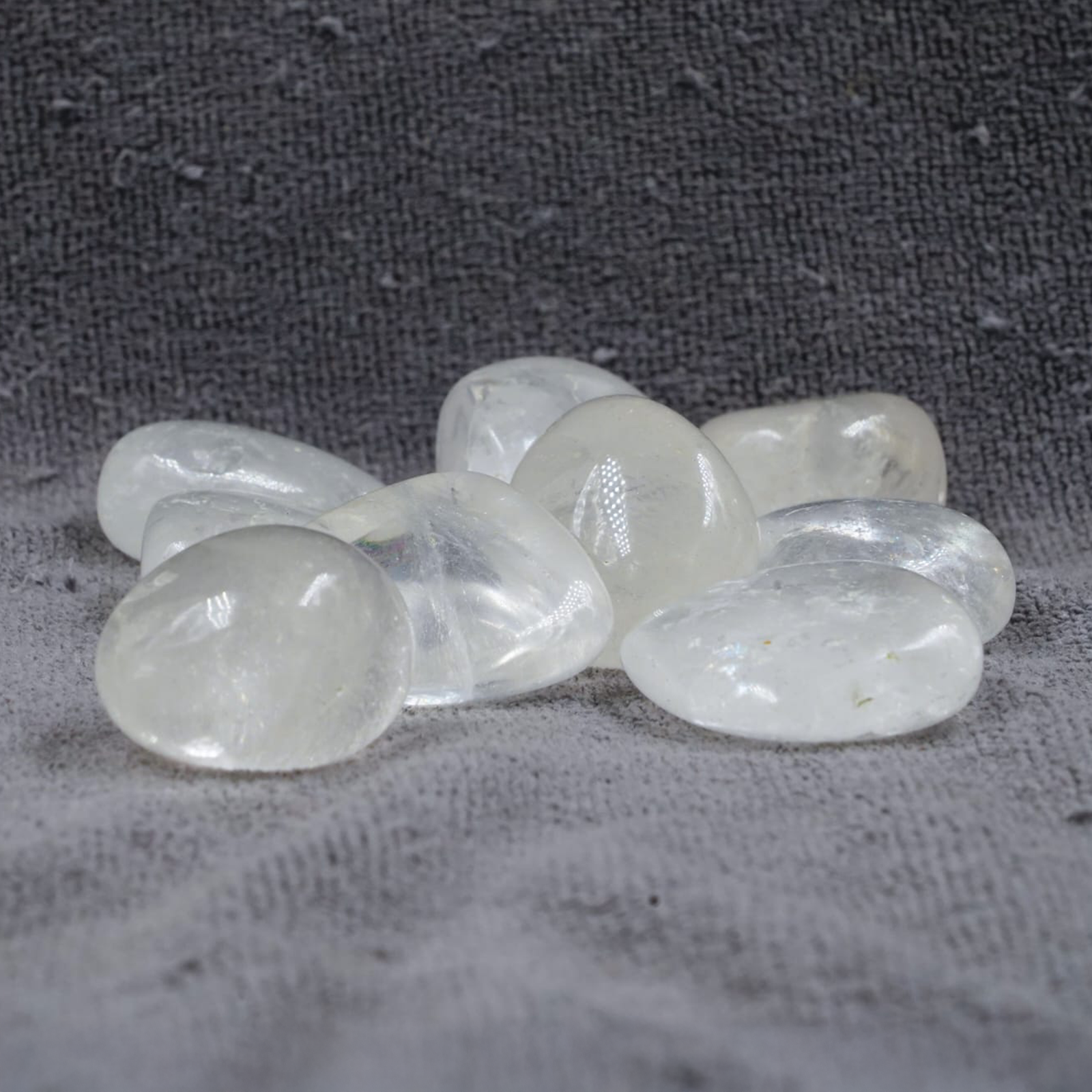 Clear Quartz Tumble - Veen Crystal